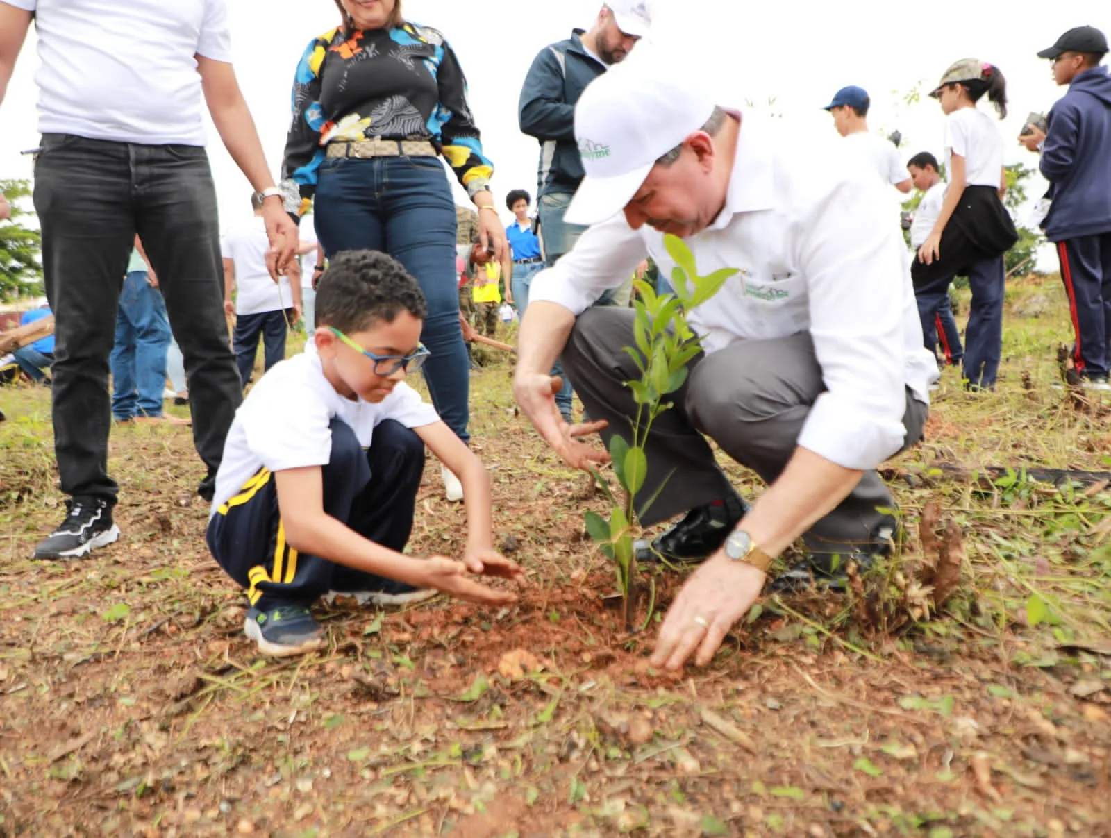 Promipyme y Ogtic inauguran Bosque de las Mipymes en honor Orlando ...